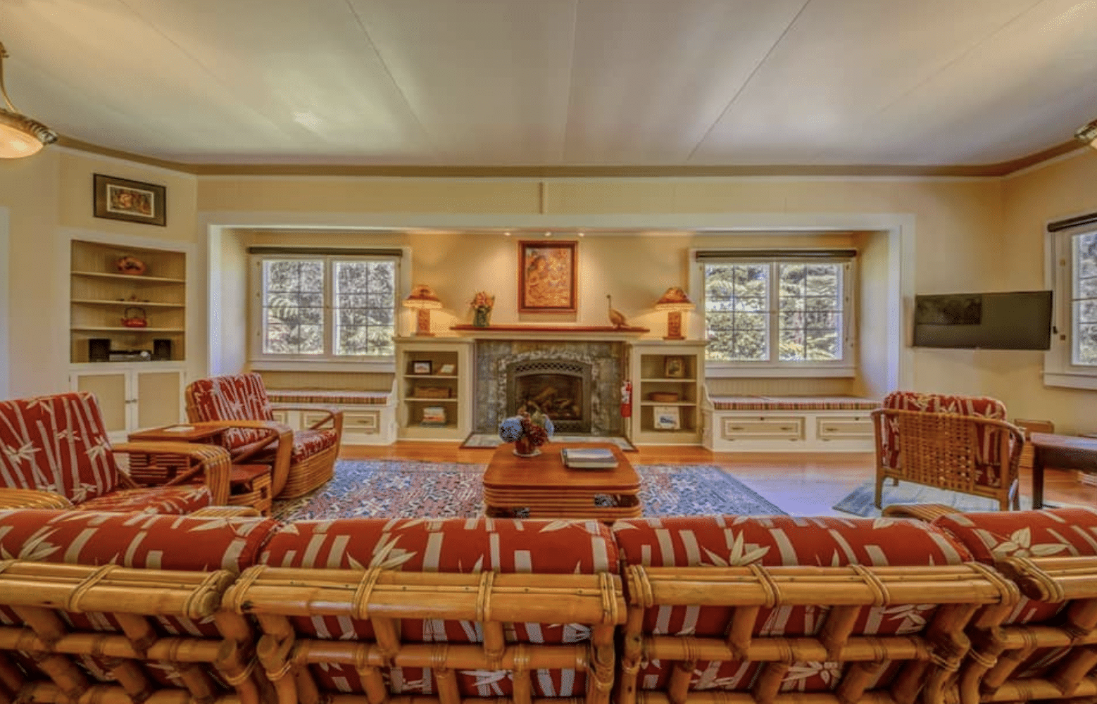 Work Remotely from Charming Cottages in Volcano, Hawaii - Volcano ...